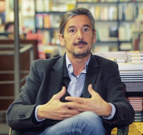 Películas, series y cortos sobre Ignacio Echevarría Filmin