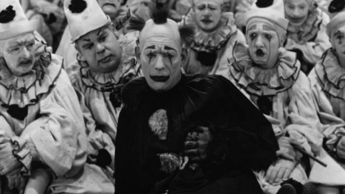 El que recibe el bofetón, ver ahora en Filmin